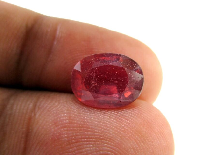 Natural Ruby - Manik Ratna 3.95 Carat | Gems For Everyone